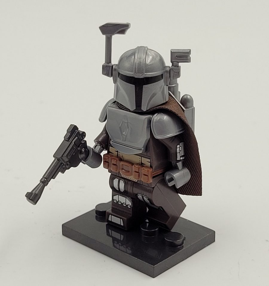 The Mandalorian Beskar (Armored) Minifigure Building Block - Xpress ...
