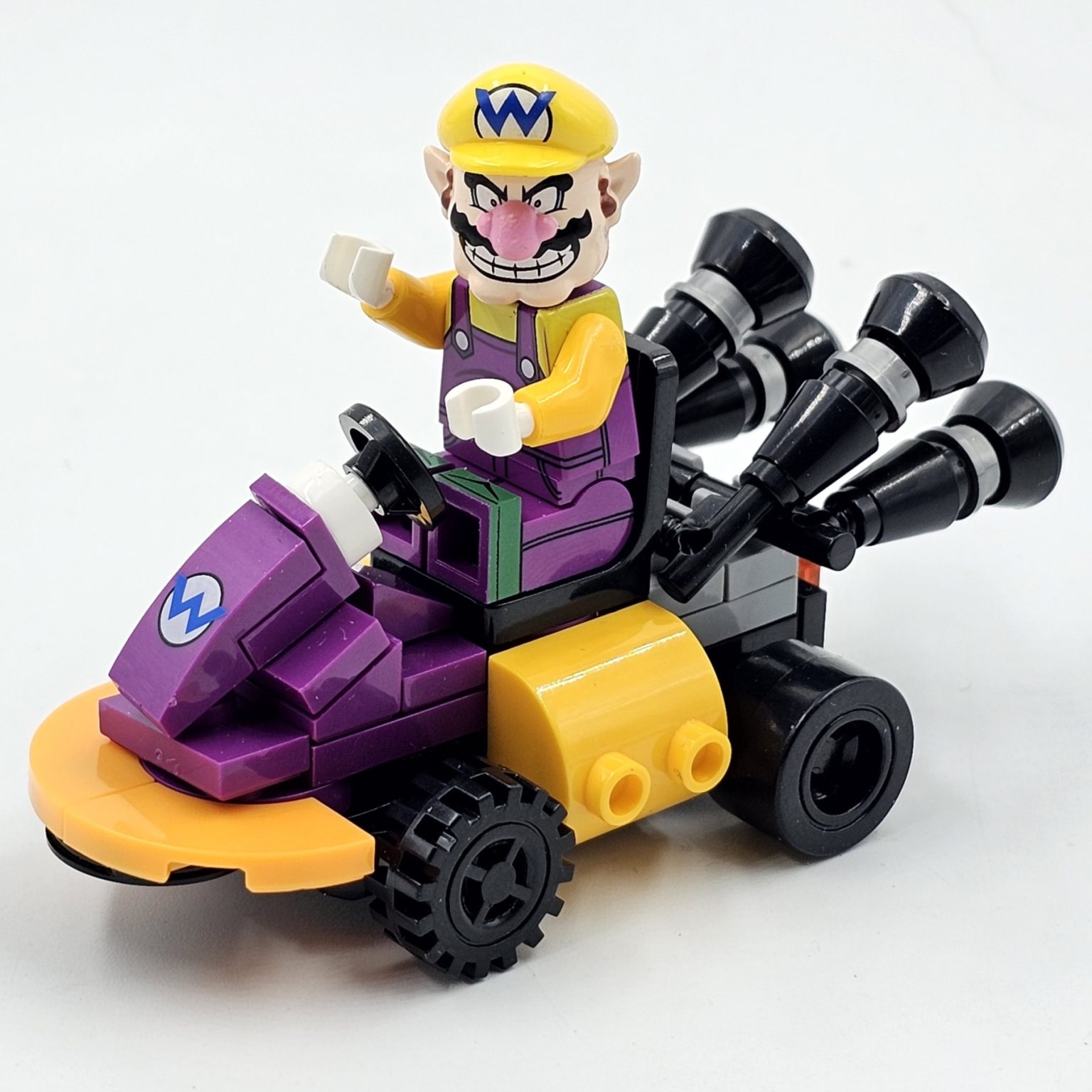 Wario & Kart (Super Mario Bros) Minifigure Building Block