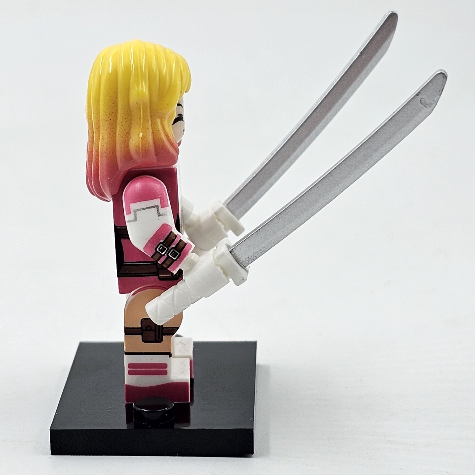 Marvel Deadpool Gwenpool Minifigure Building Block